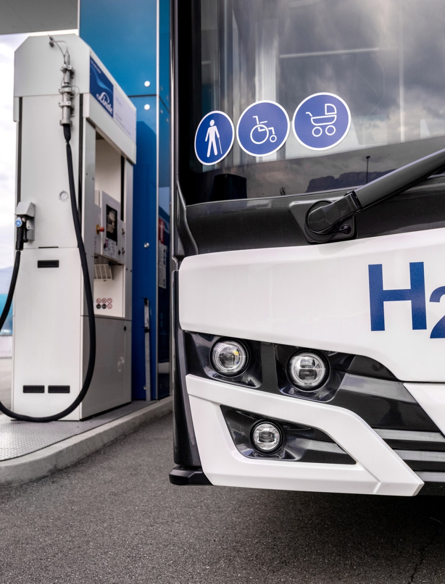 Hydrogen-powered buses: refuelling station - DBA Group
